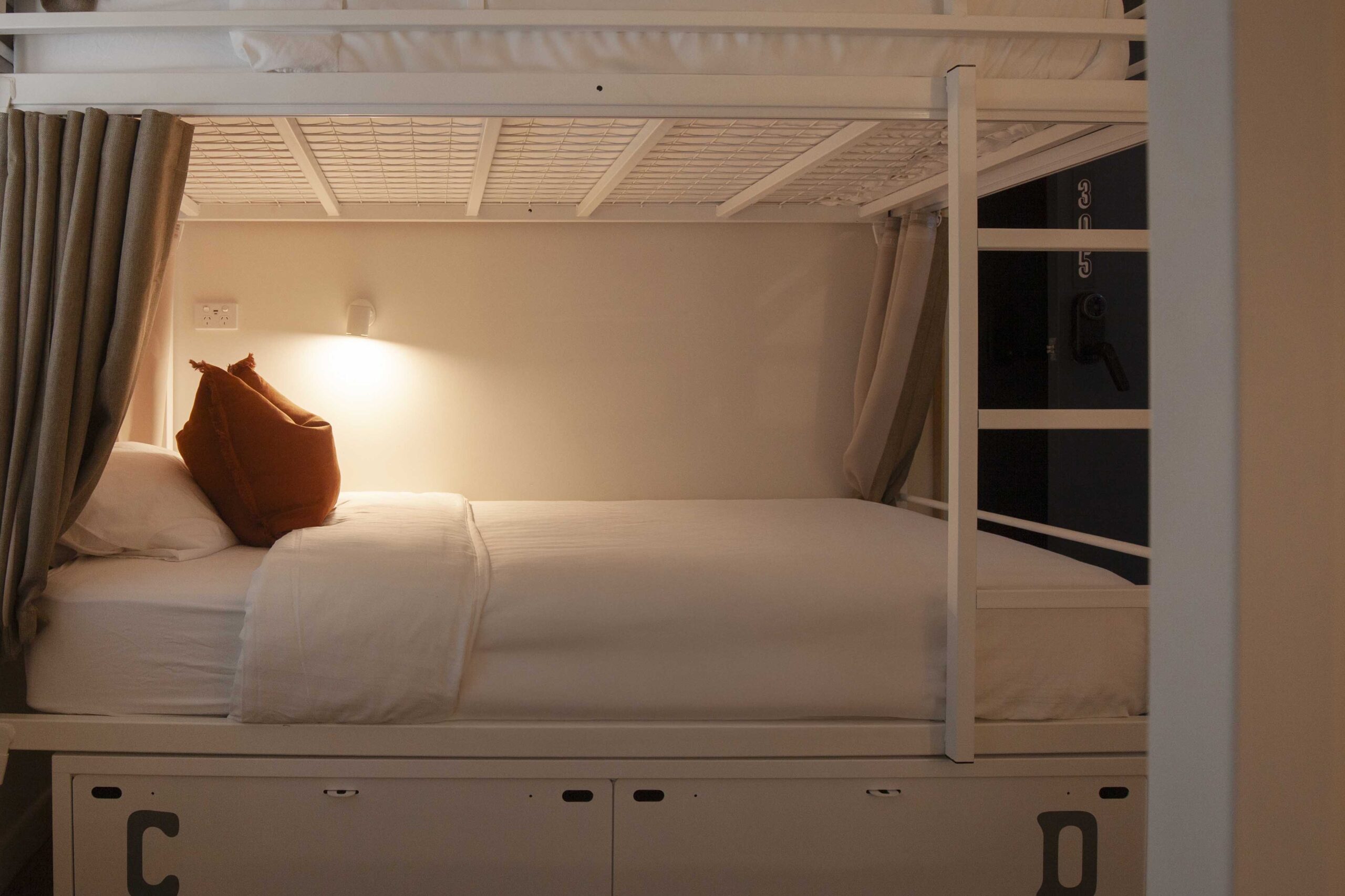 Cairns Hostel & Backpacker Accommodation | Drifter