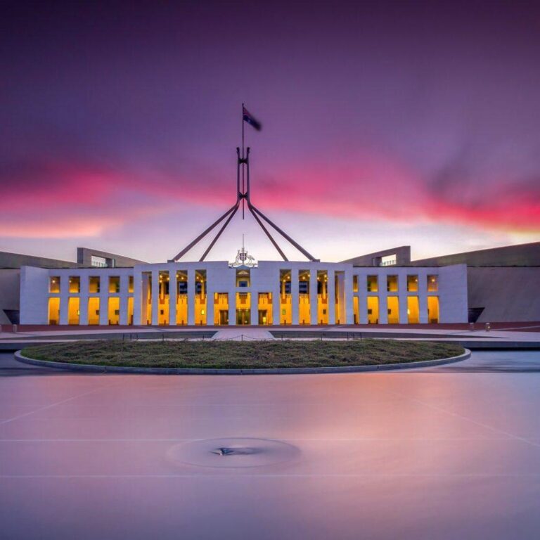 Private Canberra Scenes Tour | Drifter Hotel Hostels